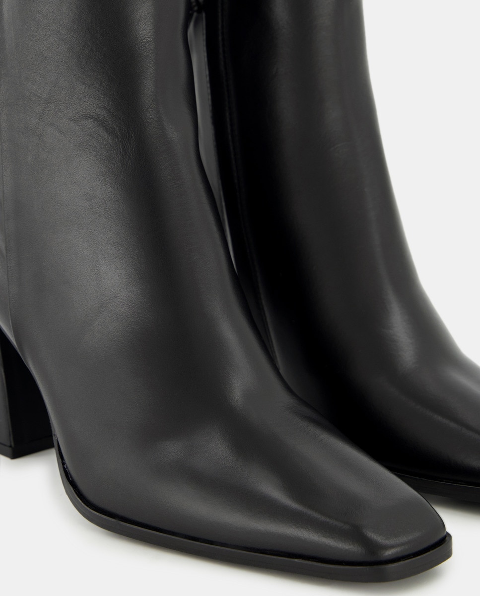 Botines de mujer en piel con puntera cuadrada y tacón bloque · Latouche ...