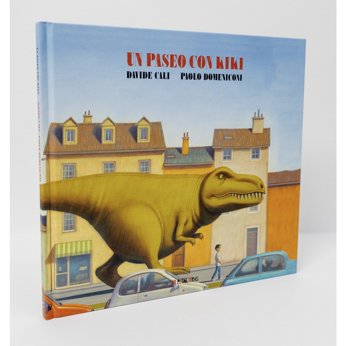 Un paseo con Kiki · HACHETTE HEROES · El Corte Inglés