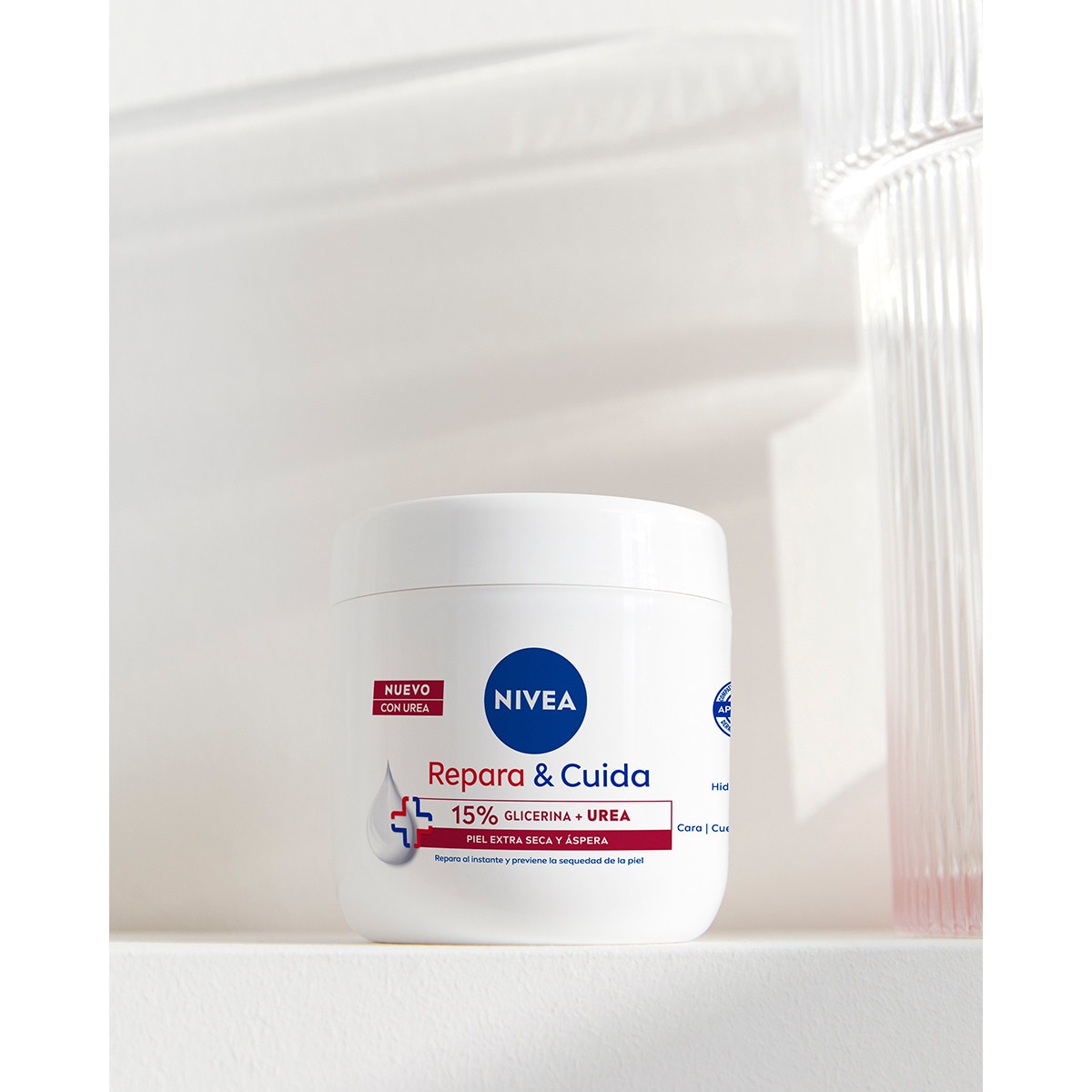 Repara y Cuida crema hidratante con 15% glicerina y urea para piel extra seca y áspera tarro 400 ...