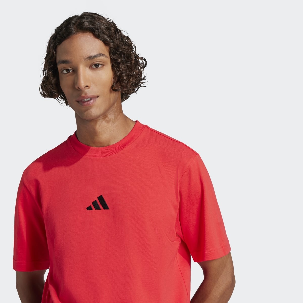 Camiseta de hombre Essentials Small Logo Single Jersey Adidas · adidas · El Corte Inglés