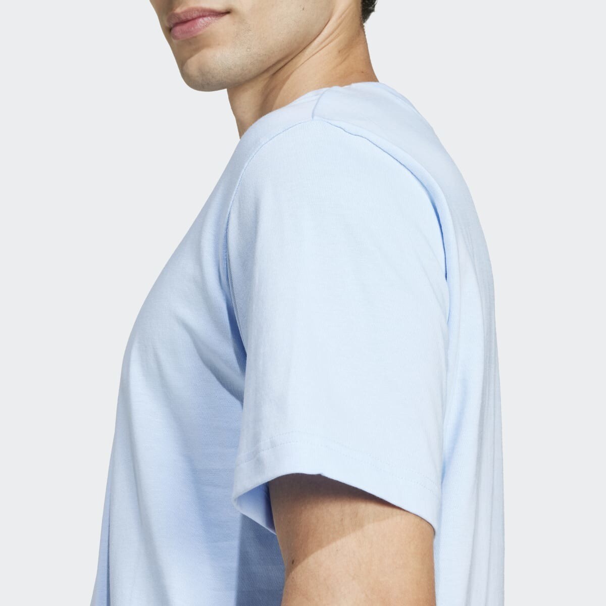 Camiseta de hombre Essentials Small Logo Single Jersey Adidas · adidas · El Corte Inglés