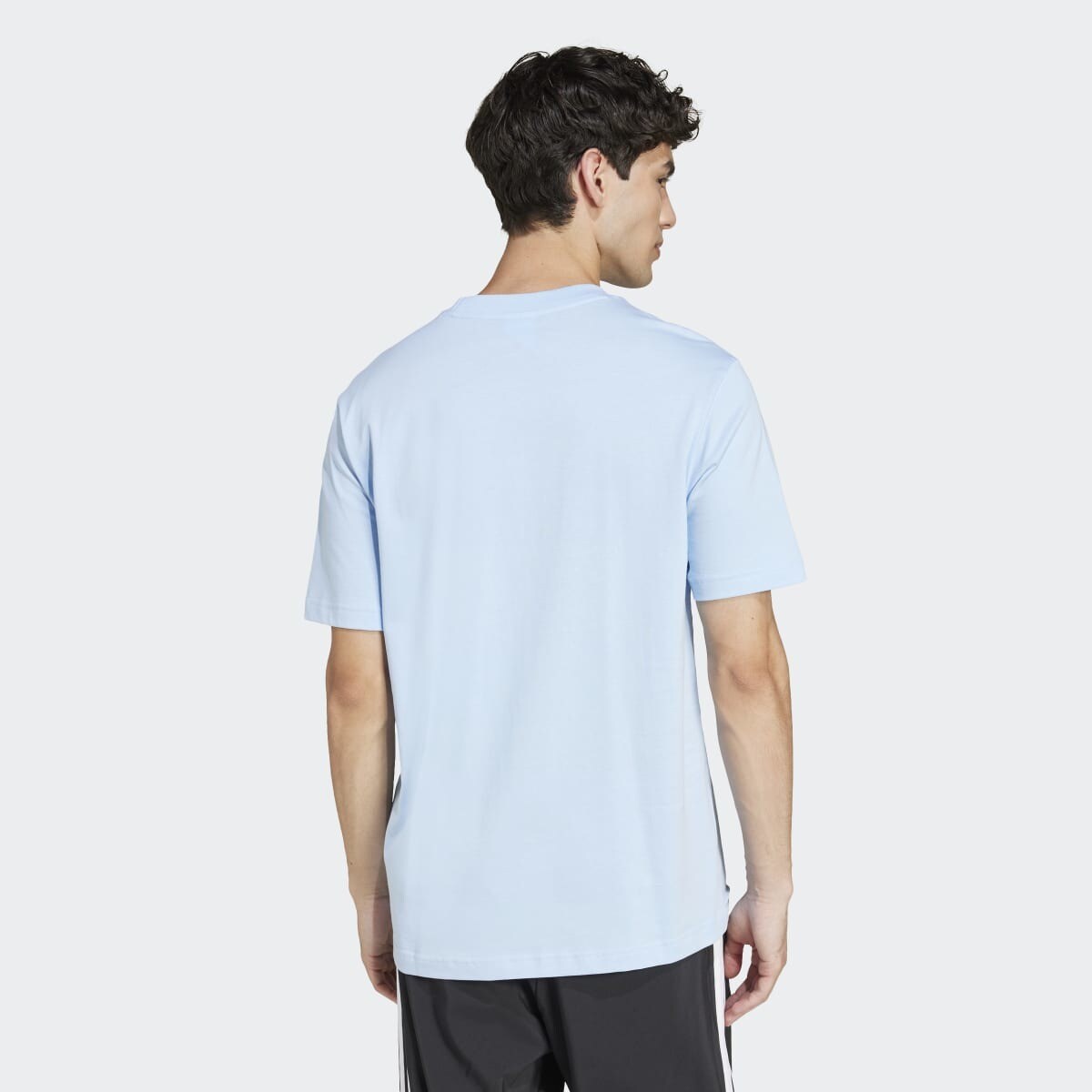 Camiseta de hombre Essentials Small Logo Single Jersey Adidas · adidas · El Corte Inglés