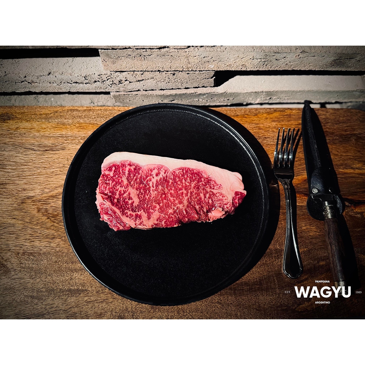 Lomo bajo de vacuno de raza Wagyu argentino peso aproximado bandeja 200 g · PAMPEANA ...