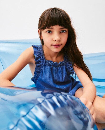 Peto corto de niña con volante · Kids El Corte Inglés · El Corte Inglés
