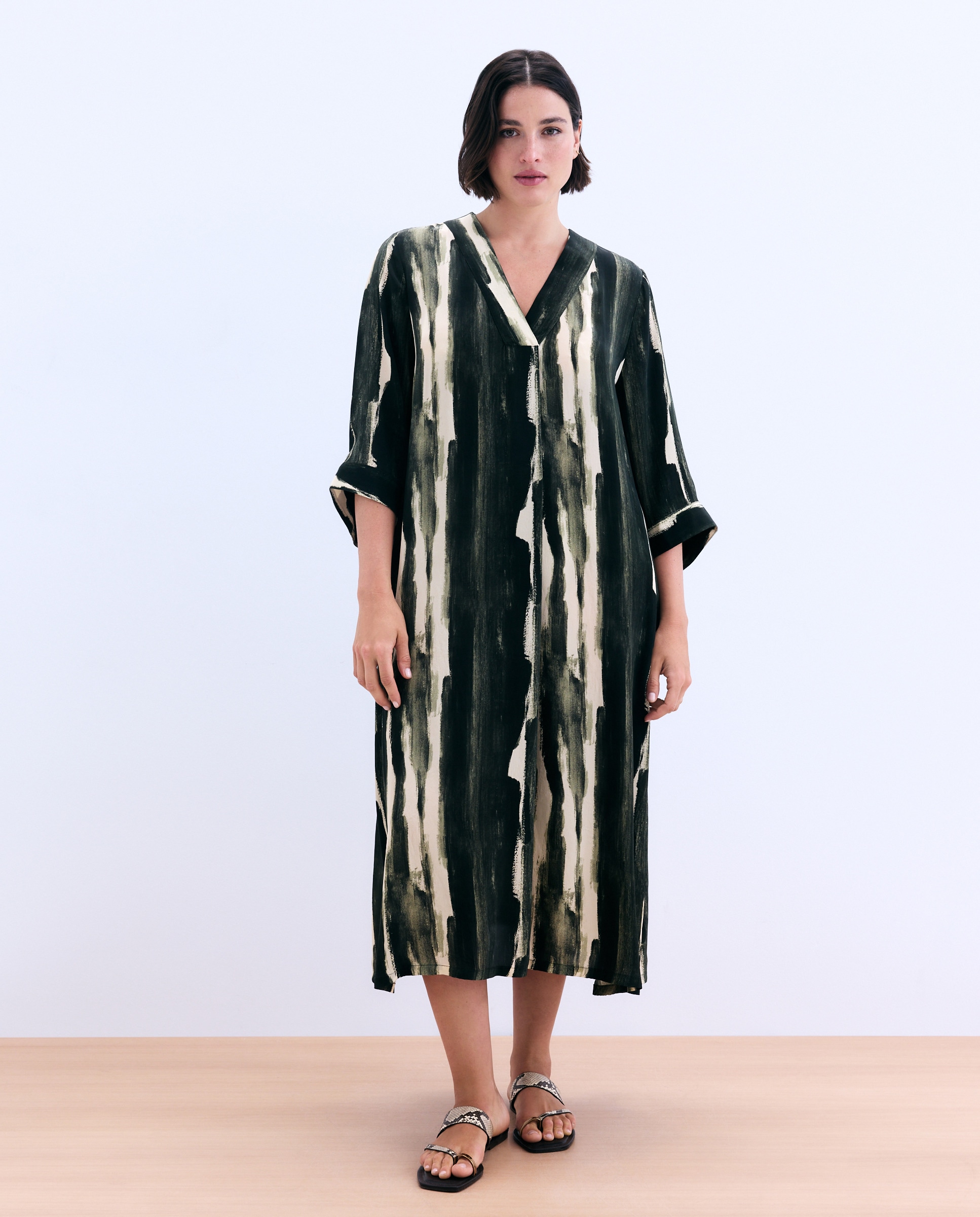 Vestido de manga corta estampado de mujer Verde Couchel · El Corte Inglés